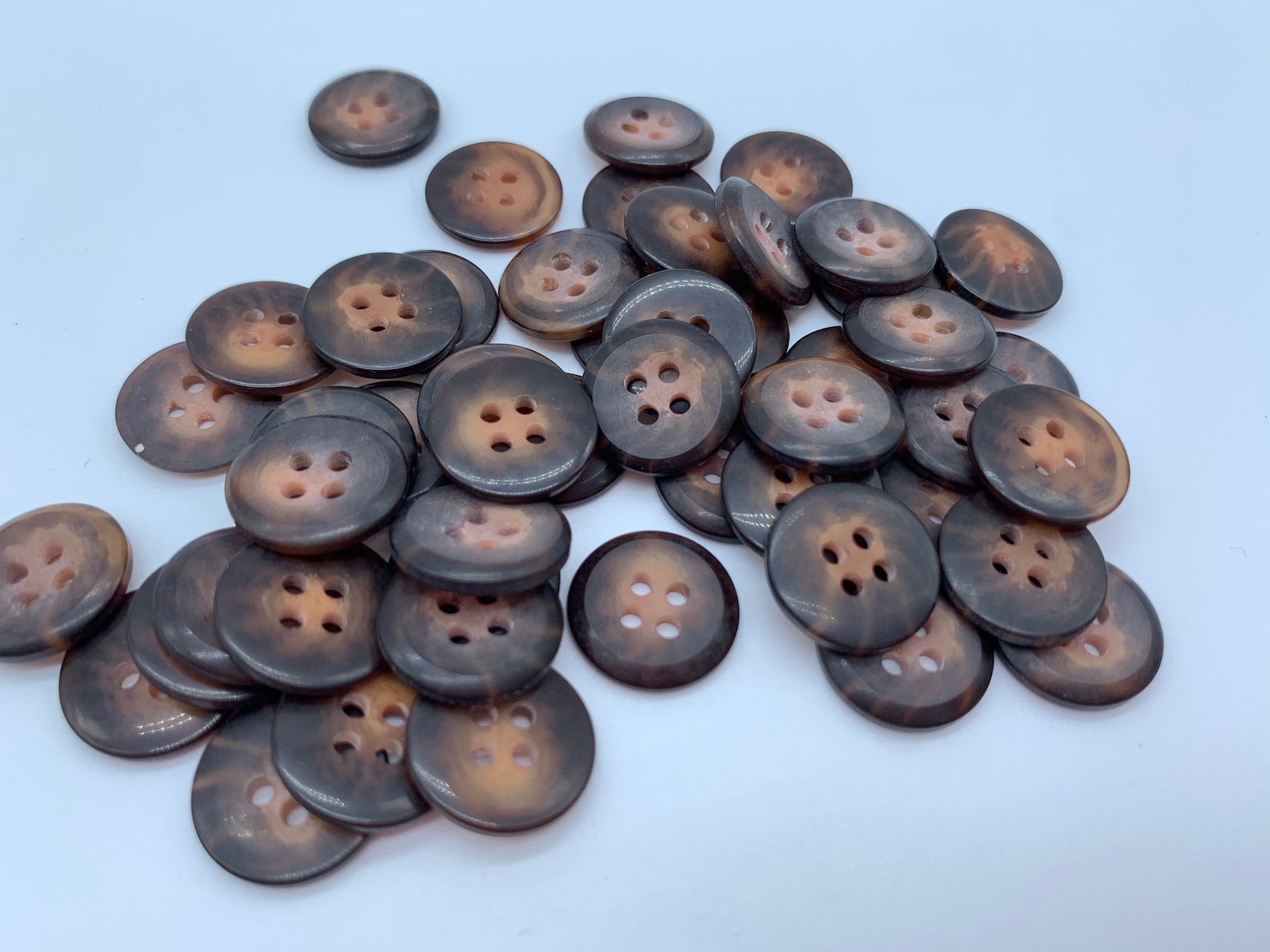 Medium Marbled Brown and Tan Sewing Buttons Plastic Sewing Buttons 5/8 ...