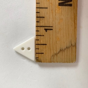 Small Triangle Buttons White Plastic Sewing Buttons 5/8" 12mm Vintage ...