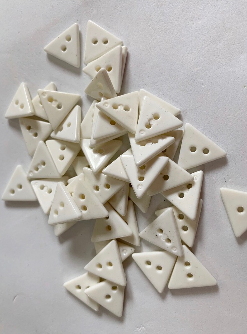Small Triangle Buttons White Plastic Sewing Buttons 5/8" 12mm Vintage ...