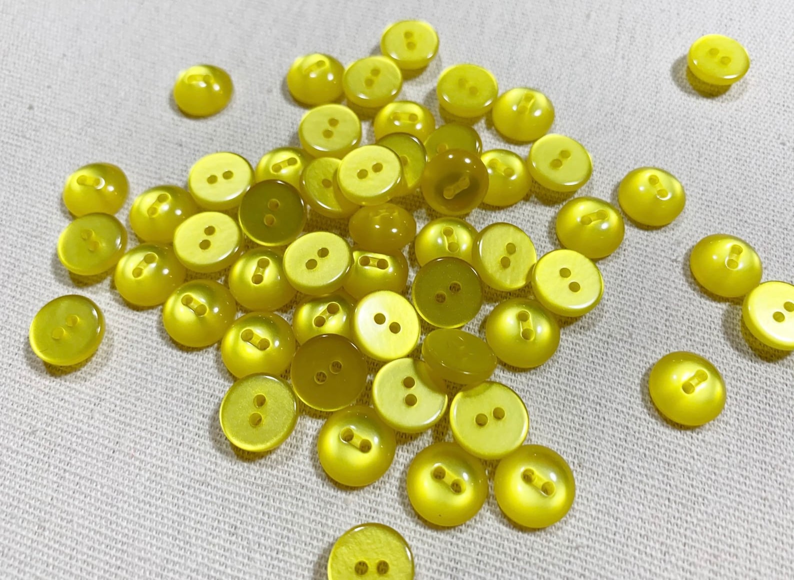 Small Yellow Button Yellow Buttons Sewing Buttons 1/2 - Etsy