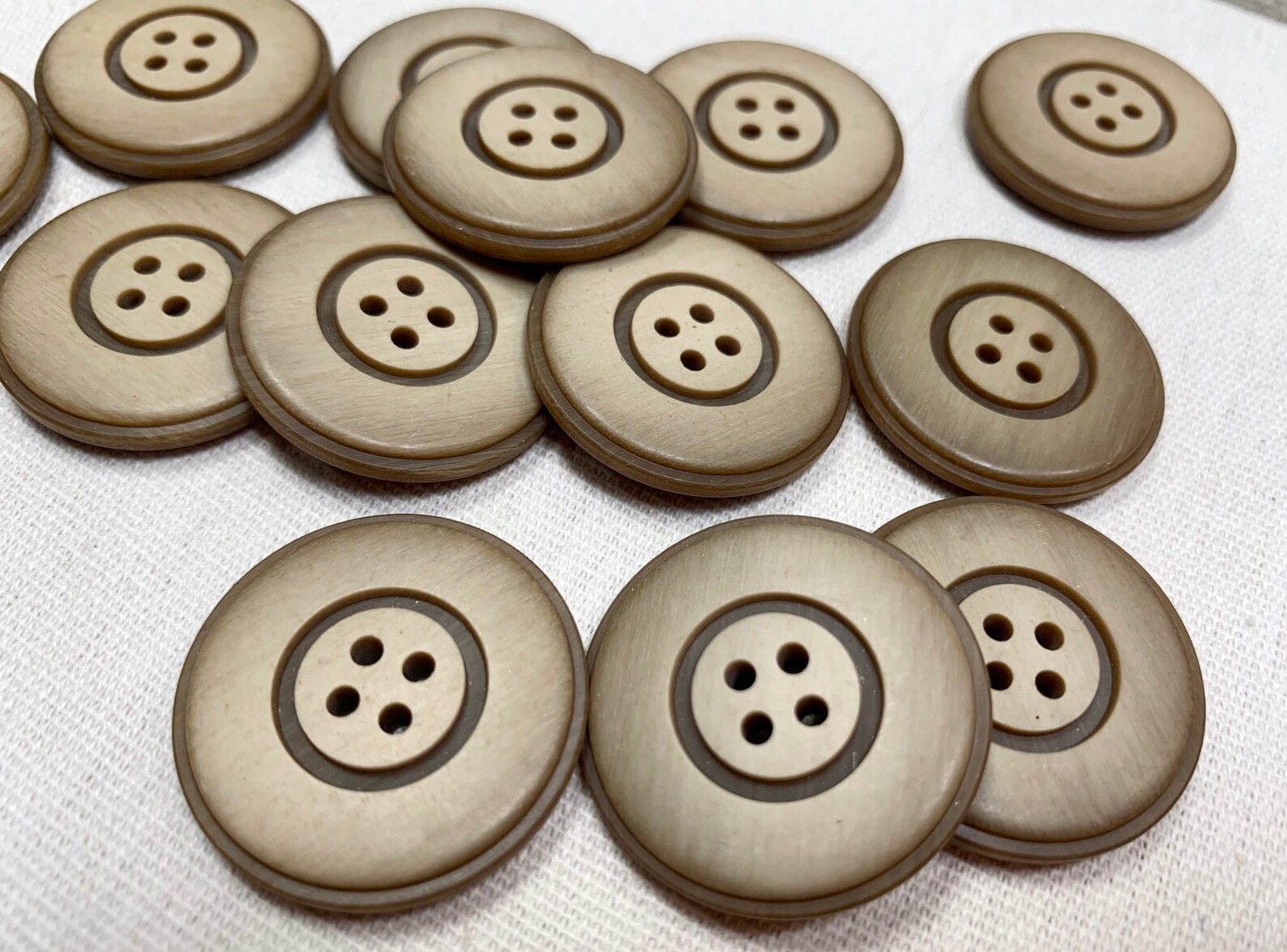 Large Buttons Brown/tan Plastic Sewing Buttons 1 1/8” Sewing Button 4 ...