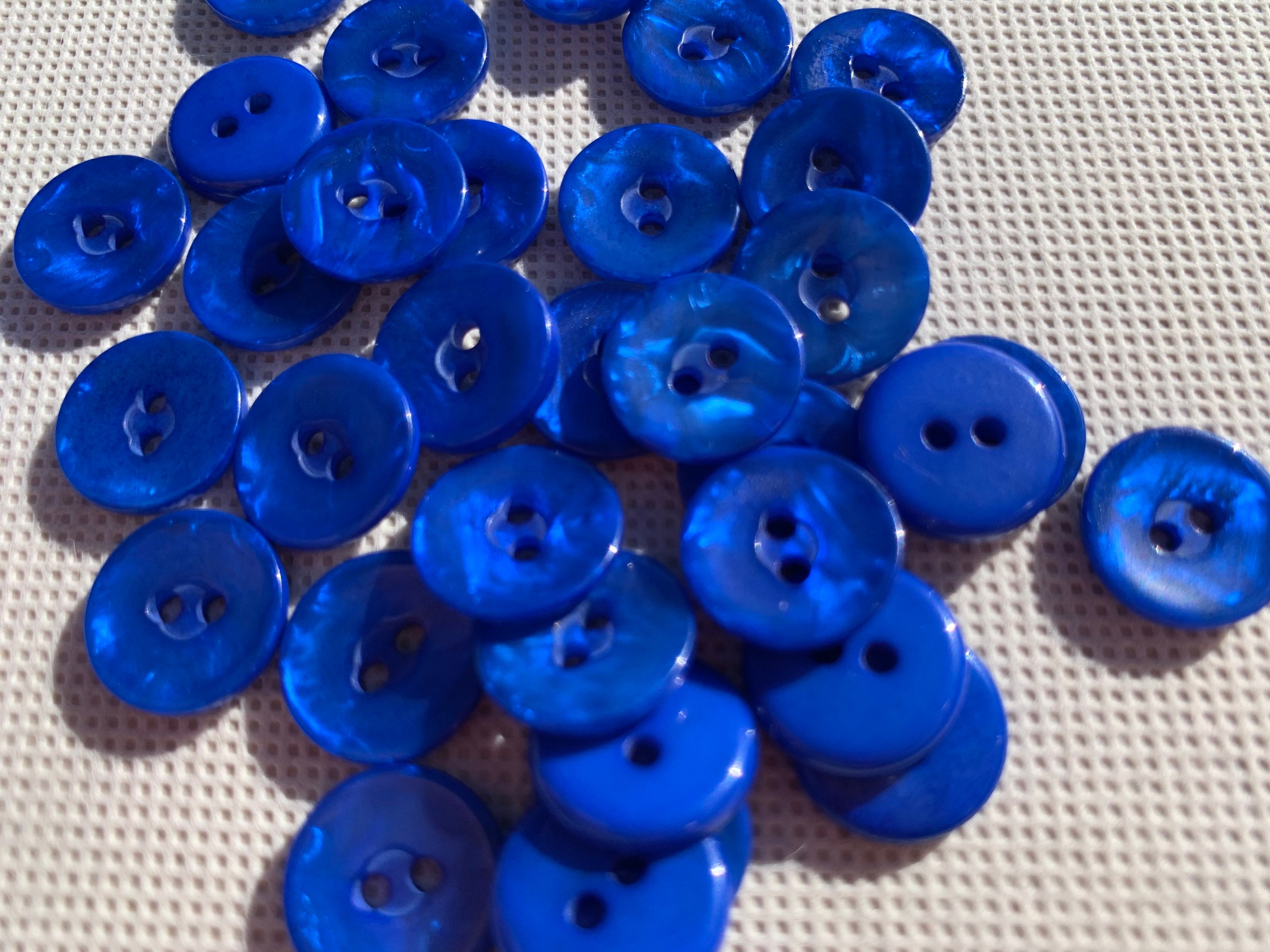 Small Button Blue Sewing Buttons 5/8 Inch Vintage Sewing - Etsy