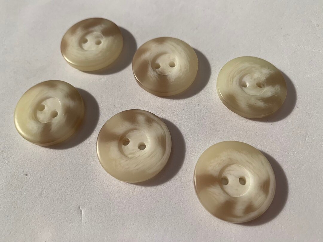 Medium Marbled Tan and Light Brown Sewing Buttons Plastic Sewing ...