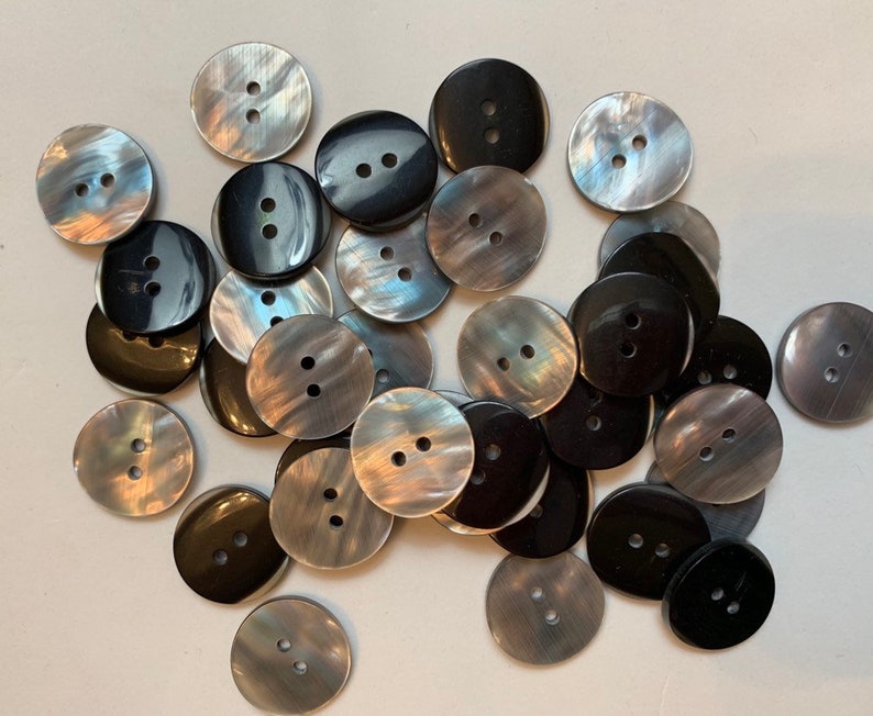 Mother of Pearl Plastic Button Medium Faux Shell Button Sewing Buttons ...
