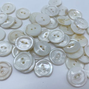 Medium Real Seashell Mother of Pearl Button Shell Button Sewing Buttons ...