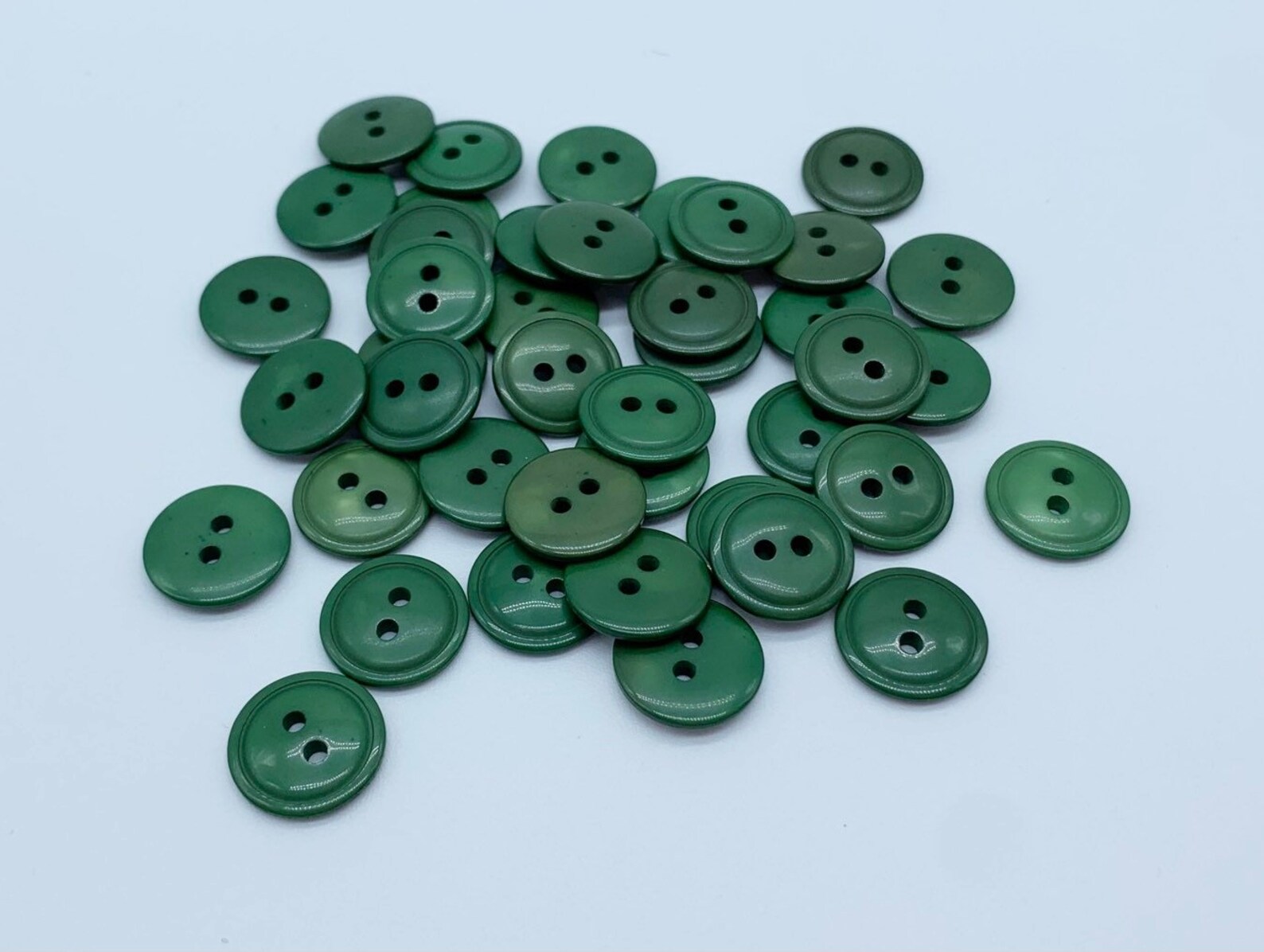 Small Army Green Buttons 16mm 5/8” Sewing Buttons, 6 Vintage, Plastic ...
