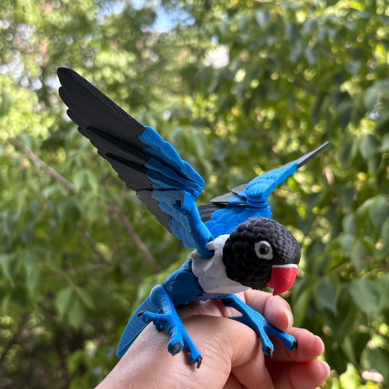 3D Printed Articulated Parrot: Movable Wings, Exotic Desktop Decor - Etsy