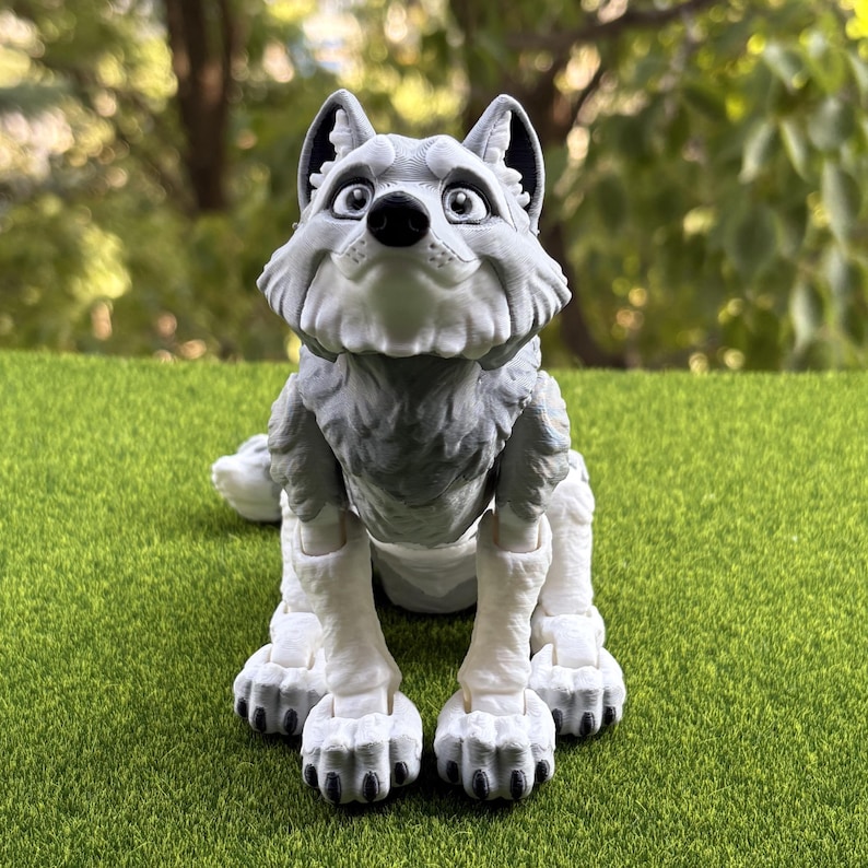 Articulated 3D Wolf Toy: Poseable Desk Decor, Collector's Gift - Etsy
