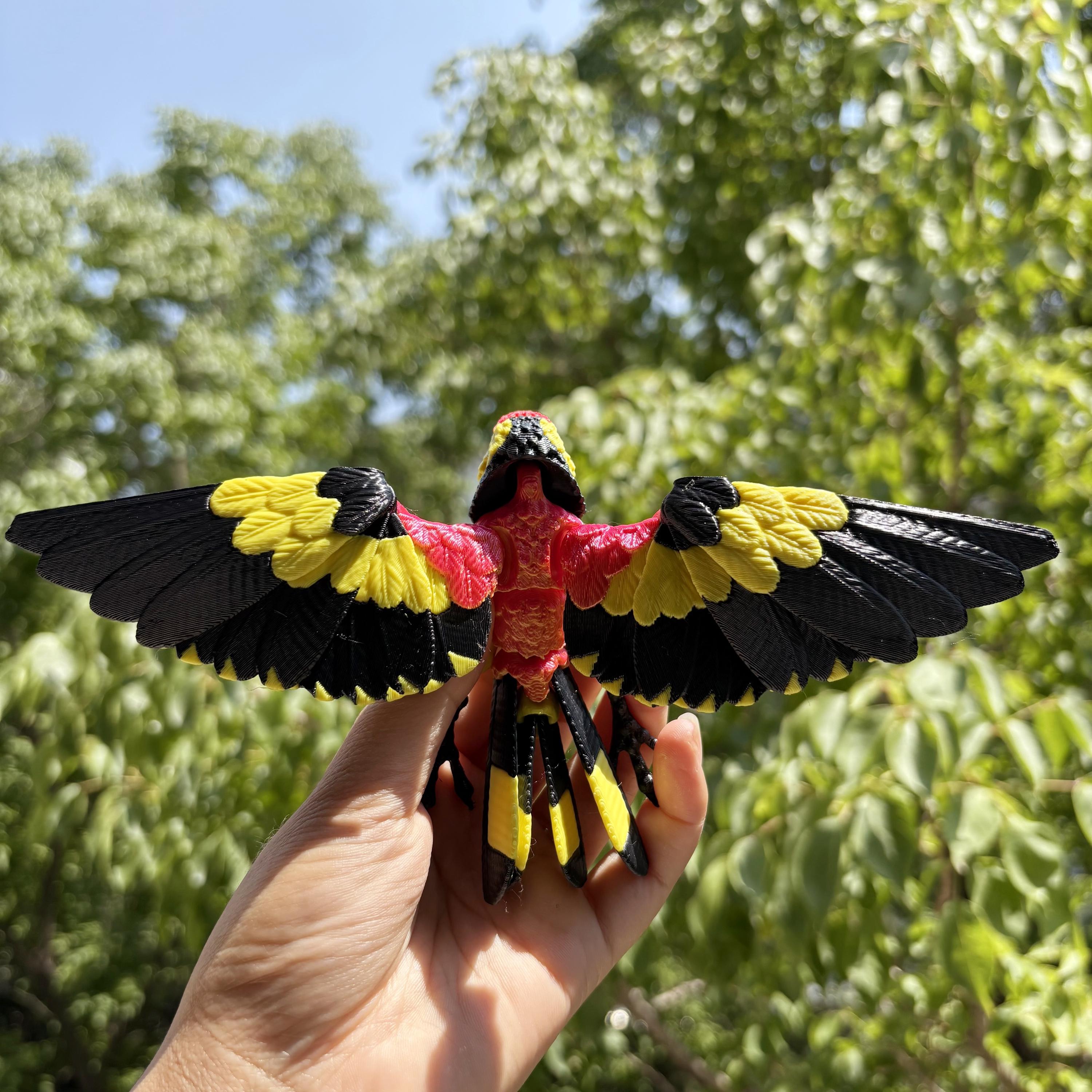 3D Printed Articulated Goldfinch: Poseable Bird Desk Decor - Etsy