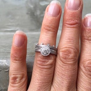 Katrina Contemporary White Gold Diamond Crown Ring by NIXIN Jewelry - Etsy