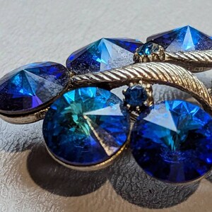 Mid Century Rivoli Rhinestone Brooch Pin-vintage Blue Green Rhinestone Costume Jewelry - Etsy