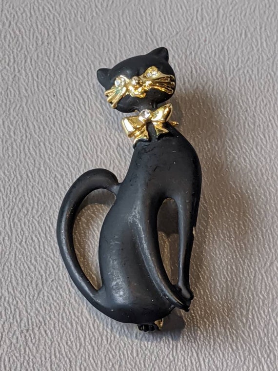 Vintage Enamel Black Cat Gem