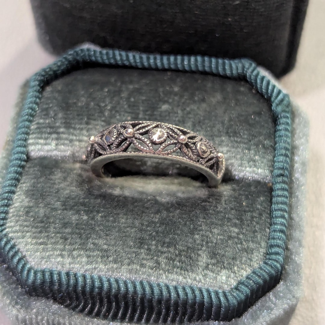 RJ Graziano 925 Sterling Silver Floral Band Ring - Size 6 - Gifts for ...