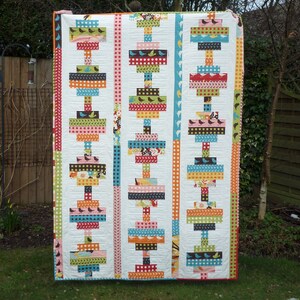 Modern Quilt Pattern, PDF Quilt Pattern, 4 Sizes - Balancing Act - Etsy