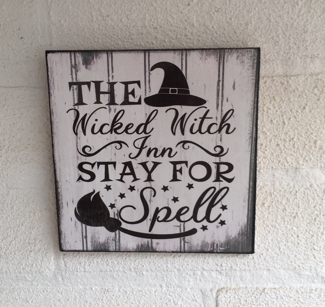 Halloween the Wicked Witch Inn Stay for a Spell Sign Plaque Distressed ...