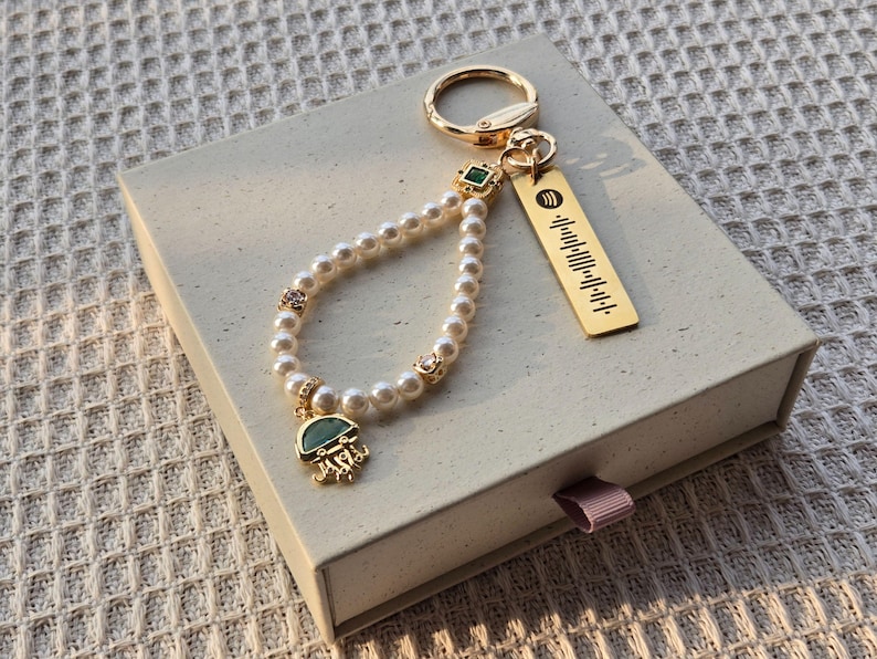 Pearl Beads Spotify Keychain, Personalized Music Keyring, Handmade ...