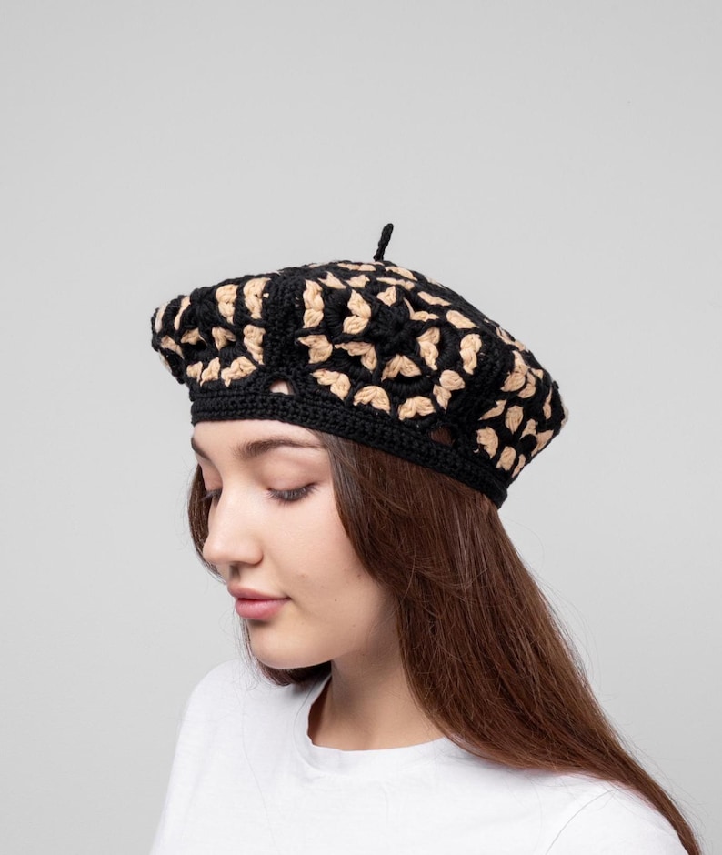 Beret Crochet Pattern + Video Tutorial Hat Granny Square French Beret ...