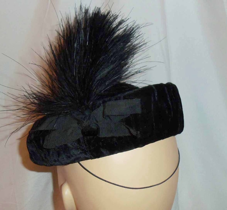 1940 Black Brimless Fordward Tilt Hat With Black Feather Aigrette,jet ...