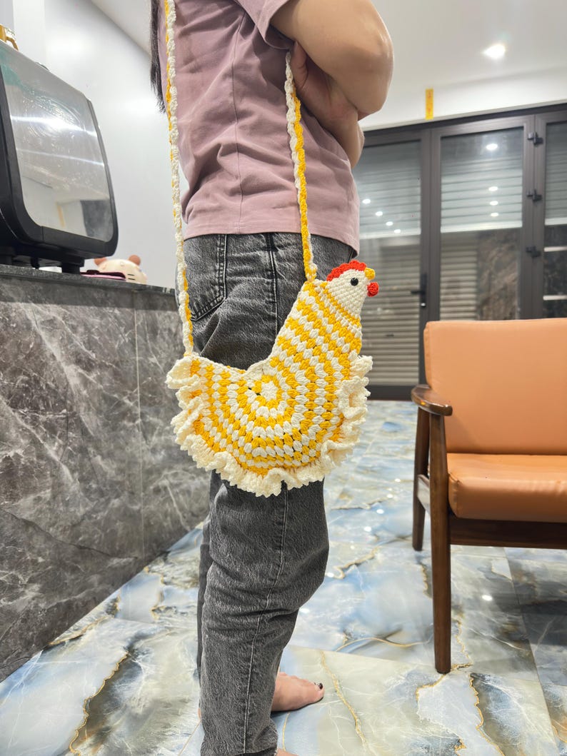 Crochet Chicken Bag Pattern, Cute Hen Bag Tutorial, Farm Animal Purse ...