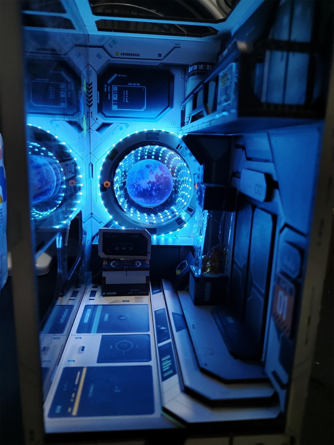 Alien Hub,diy Booknook,handmade Gift ,desk Decoration,book Nook Diorama ...