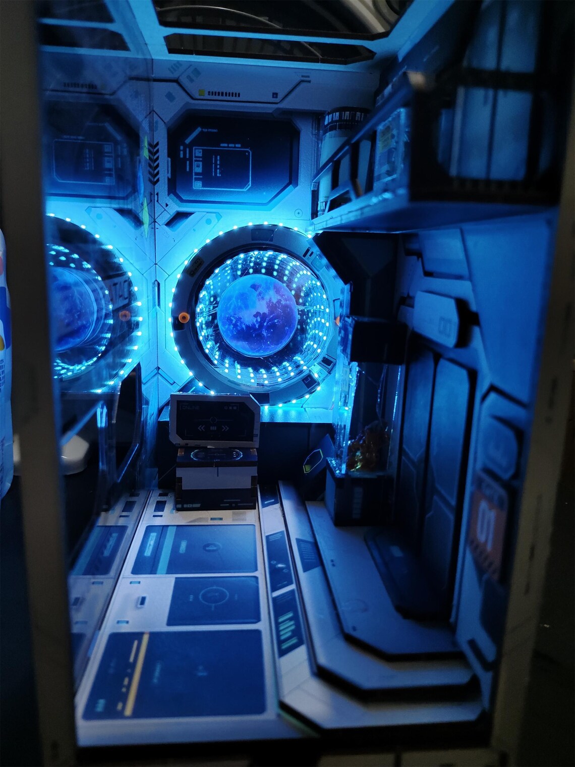 Alien Hub,diy Booknook,handmade Gift ,desk Decoration,book Nook Diorama ...