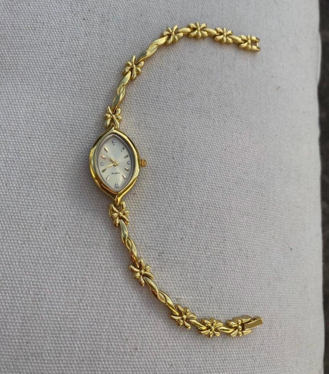 Vintage Dainty Gold Watch, Women Watch, Classy Watch, Old Money Watch, Elegant Wrist Watch ...