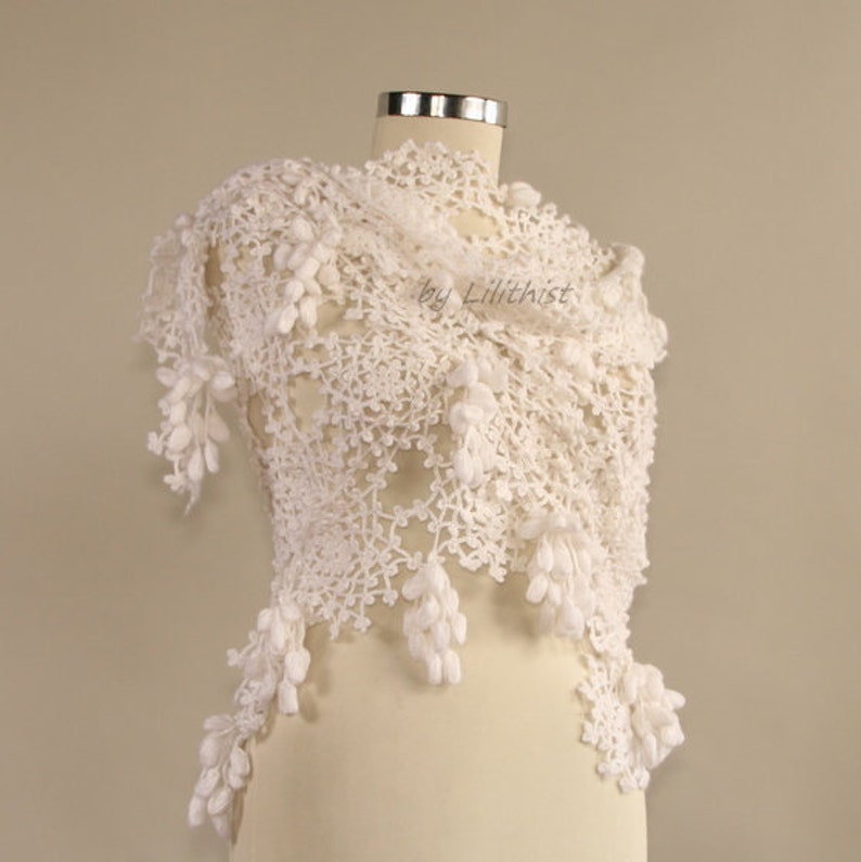 Bridal Shawl off White, Wedding Shawl Crochet, Lace Shawl, Triangle ...
