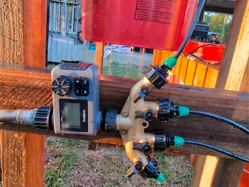 5 Gallon Bucket Self-sufficient Watering Garden With It's Own ...