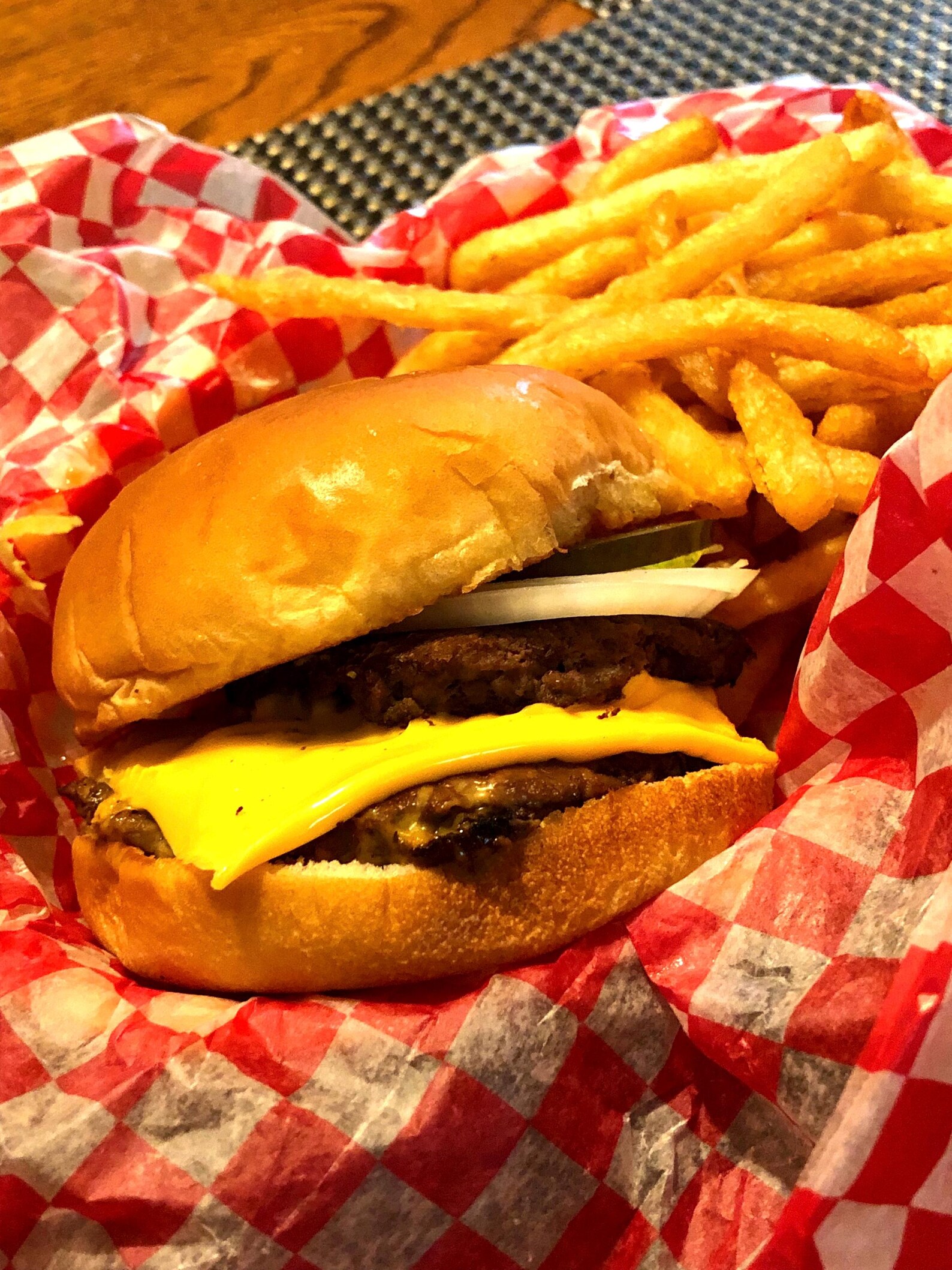 Diner-style Burger - Etsy