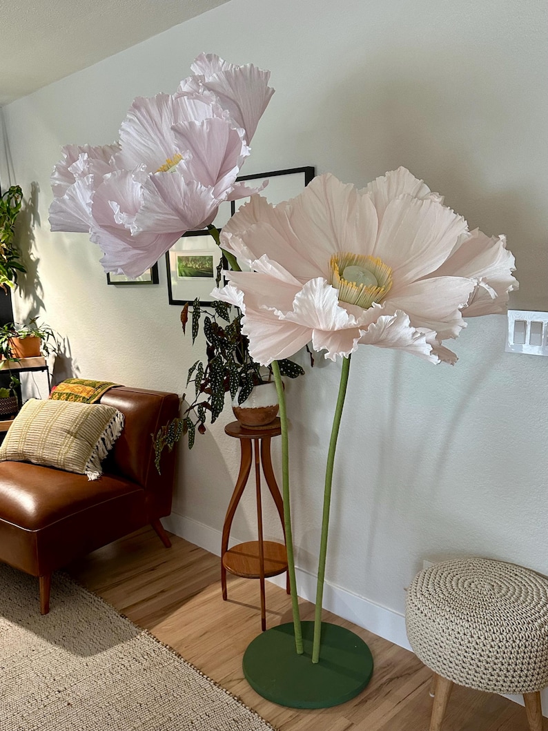 Giant Oversized Crepe Paper Poppy Flower Set: Freestanding Whimsical ...