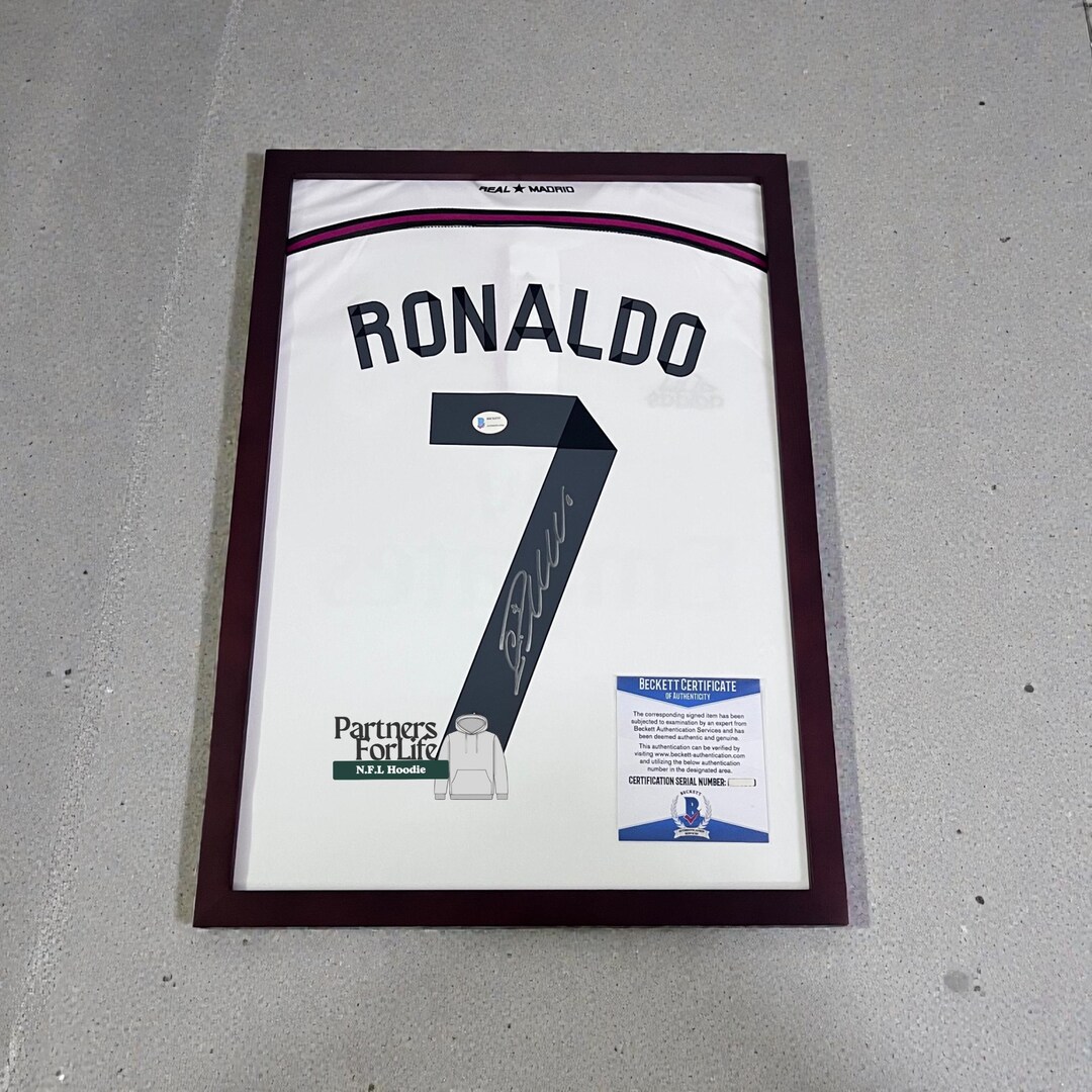 Signed CR7 White Jersey With Beckett COA - With/without Frame - Etsy