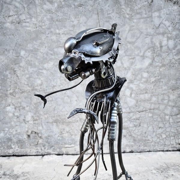 War of the Worlds Tripod Toy - Etsy