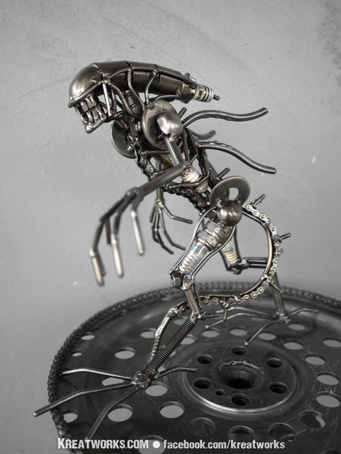 Mini Metal Monster : Tail Down small Item - Etsy