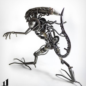 Mini Metal Monster : Tail up (small Item) - Etsy