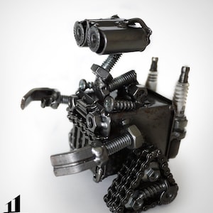 Recycled Metal Little Bot Sculpture by Kreatworks / Recycle Metal ...