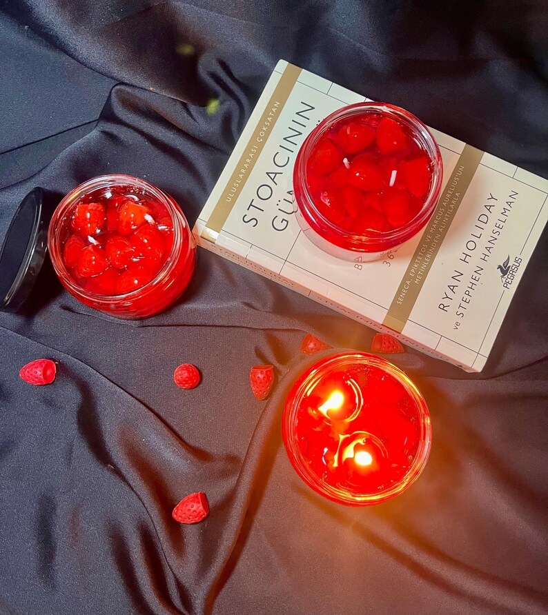 Handmade Strawberry Jam Candle: Fruity Dessert Scented Candle - Etsy