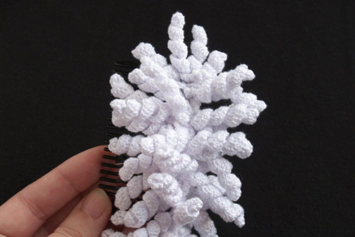 Wedding Comb With Freeform Flowers, Bridal Headpiece, Handmade Crochet ...