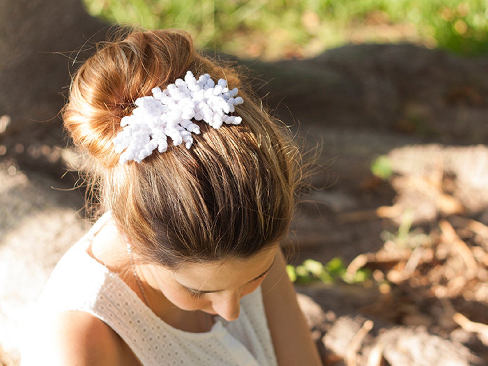 Wedding Comb With Freeform Flowers, Bridal Headpiece, Handmade Crochet ...