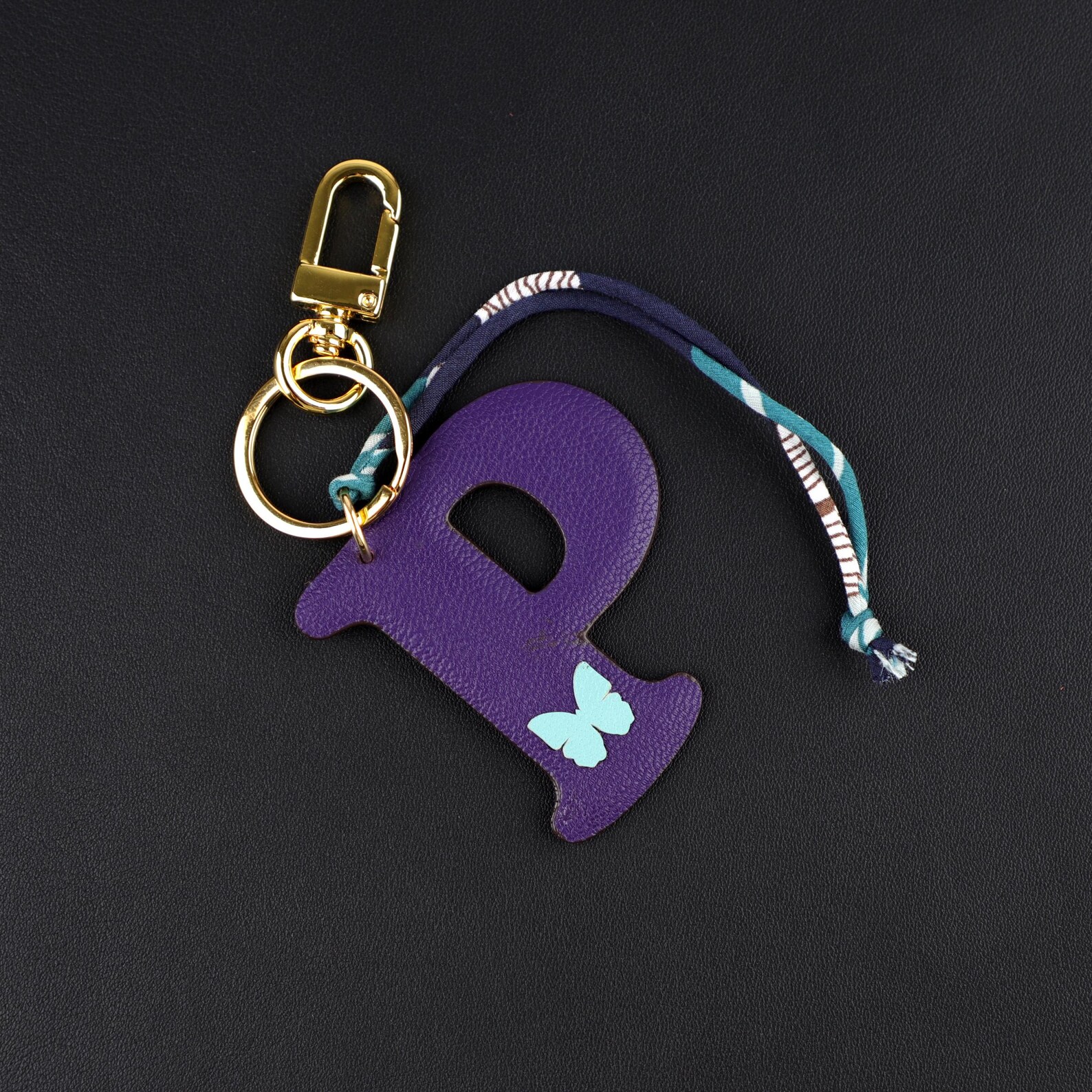 Personalized Leather Initial Bag Charm: Handmade Monogram Keychain - Etsy