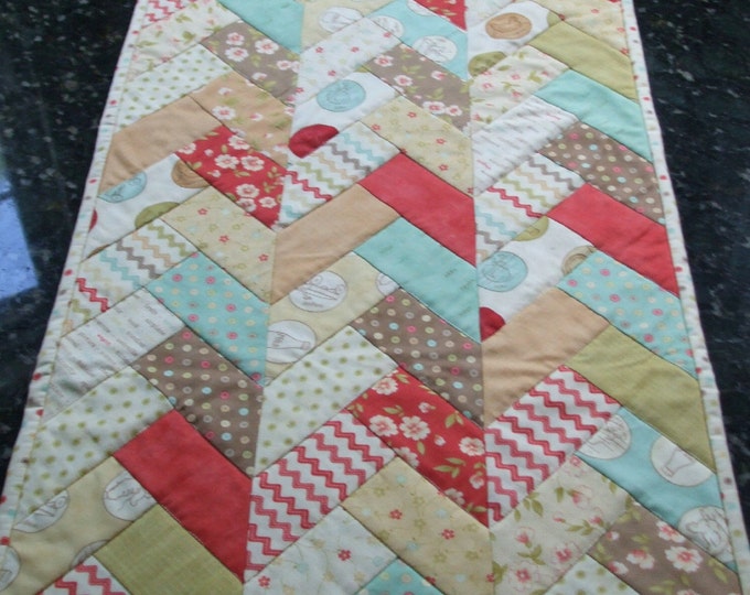 Quilted Table Runner - Friendship Braid - Moda Whimsy - Etsy