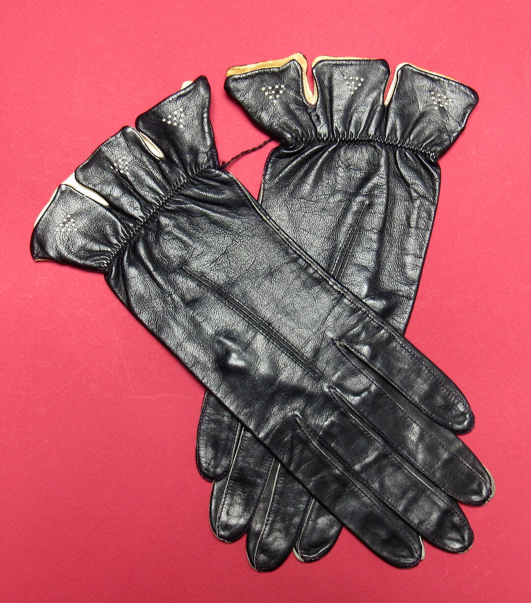 Size 6-1/2 Vintage Bacmo Blue/Black Notched Cuff 2 Button - Etsy.de