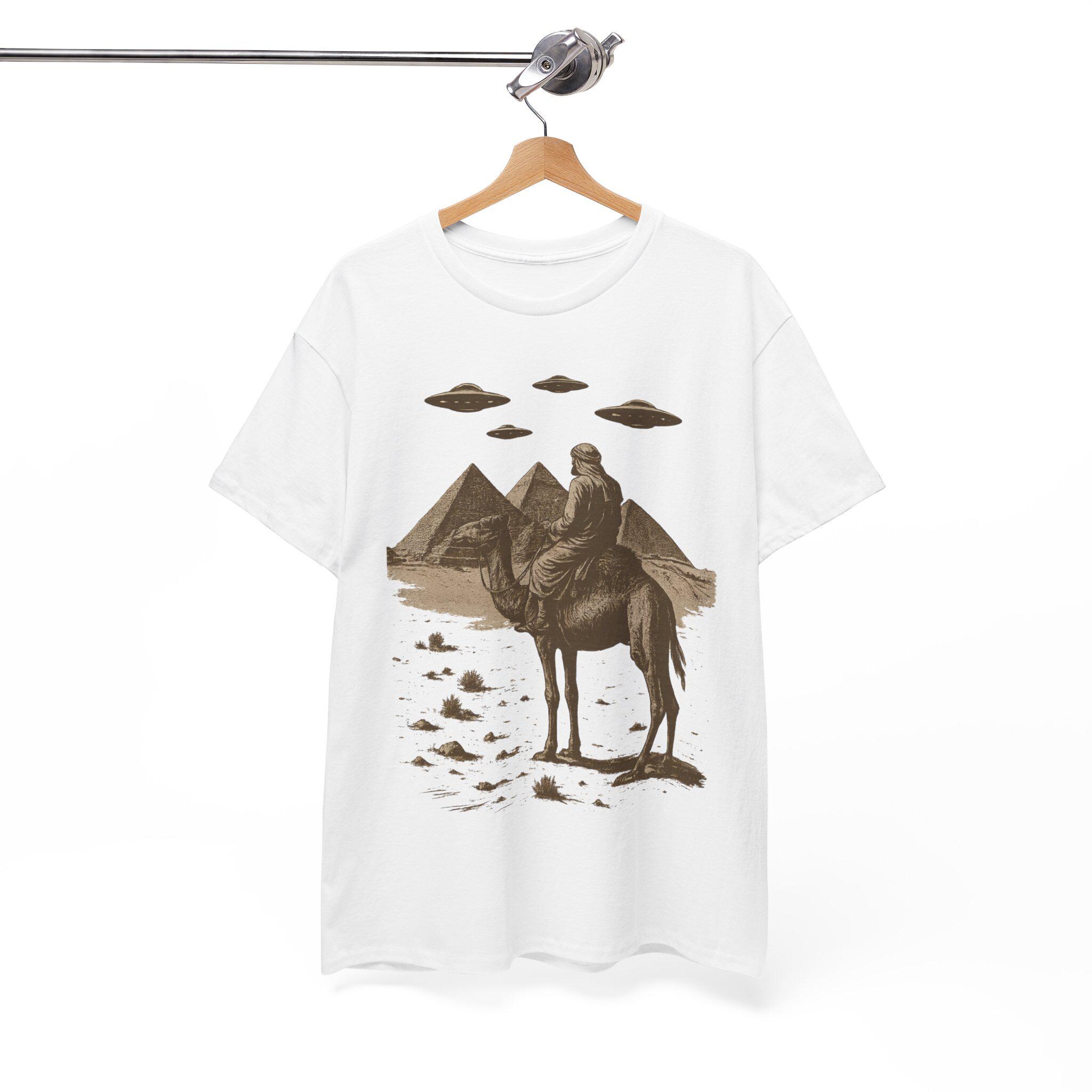 Egypt Pyramids Ufo Desert Graphic Tee,vintage Travel T-shirt,ancient ...