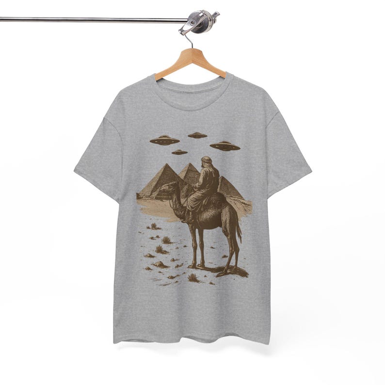 Egypt Pyramids Ufo Desert Graphic Tee,vintage Travel T-shirt,ancient ...