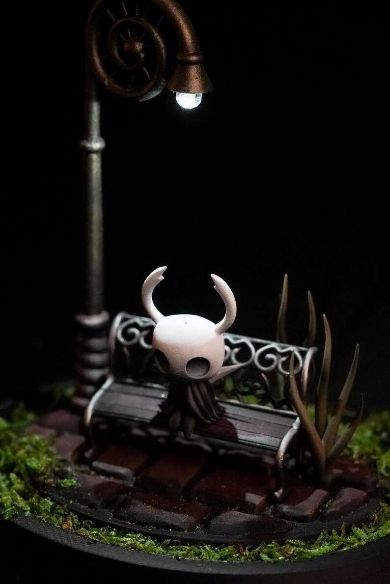 Hollow Knight Figure Lamp - Hollow Knight Figurine - Hollow Knight Desk ...