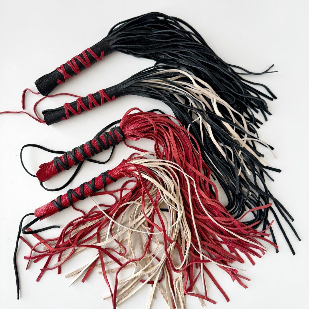 Handcrafted Leather Red and Black BDSM Flogger, Long Tails Flogger, - Etsy