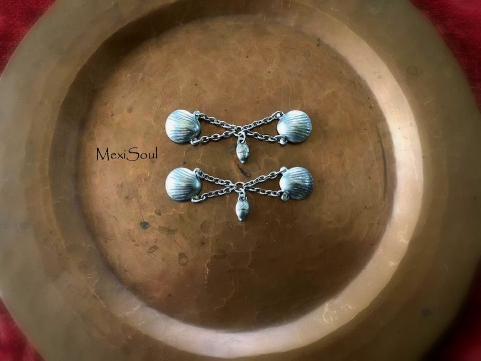 Vintage Engraved Metal Shell Belt Buckle/ Shell Buttons - Etsy