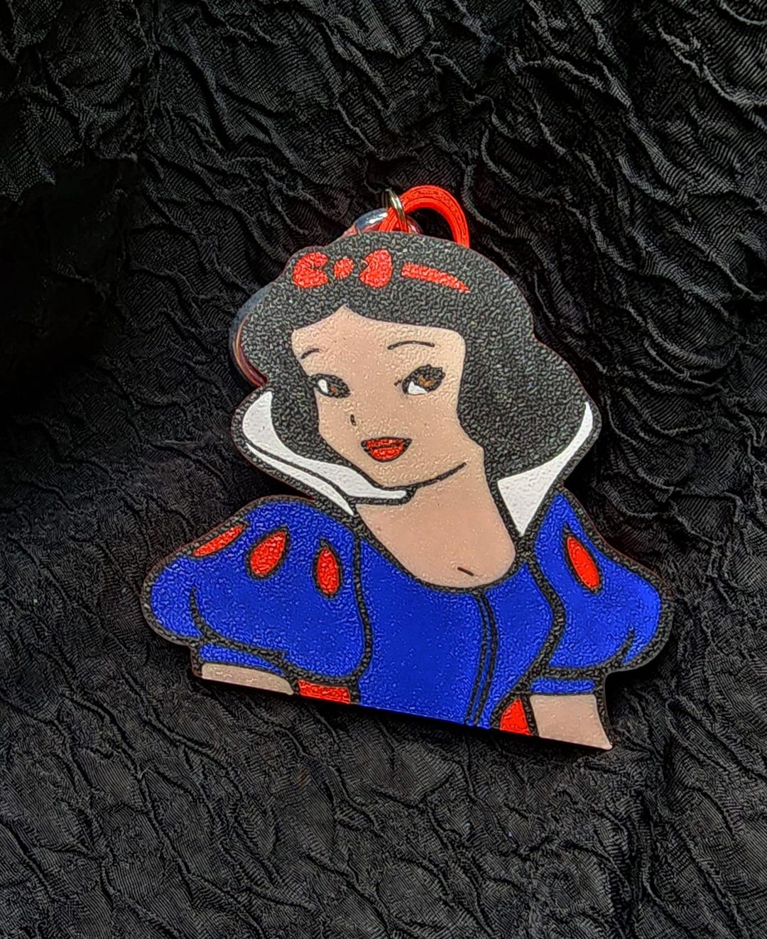 Disney Magic Band Puck Holder - Snow White - Etsy