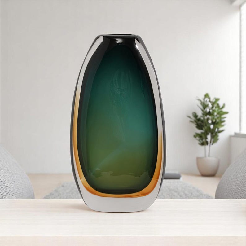 Emerald Fade Glass Vase – Deep Gradient Art for Sophisticated Interiors ...