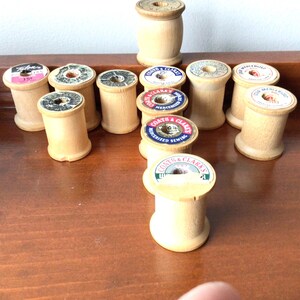 12 Old Wooden Thread Spools - Etsy