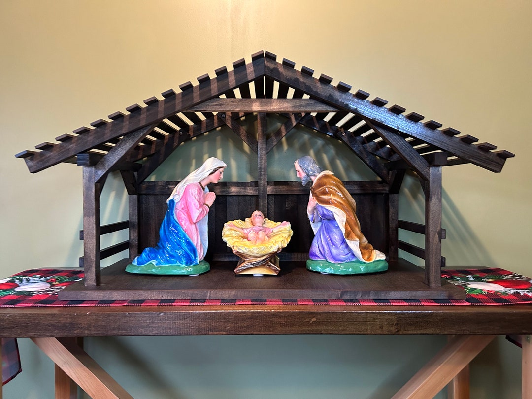 Downloadable Plans for a Nativity Stable - Illustrated Woodworking ...